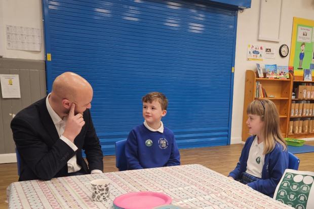 Jonathan Hinder visits Colne breakfast club ahead of children’s ...