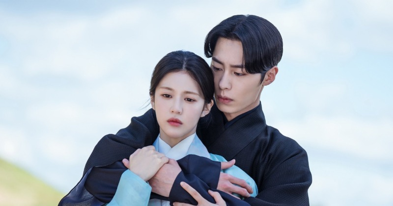 Lee Jae Wook reveals his streamy kissing scene with Go Youn Jung was ...