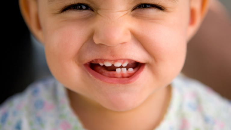 Bottle and breastfeeding: How to prevent early tooth decay