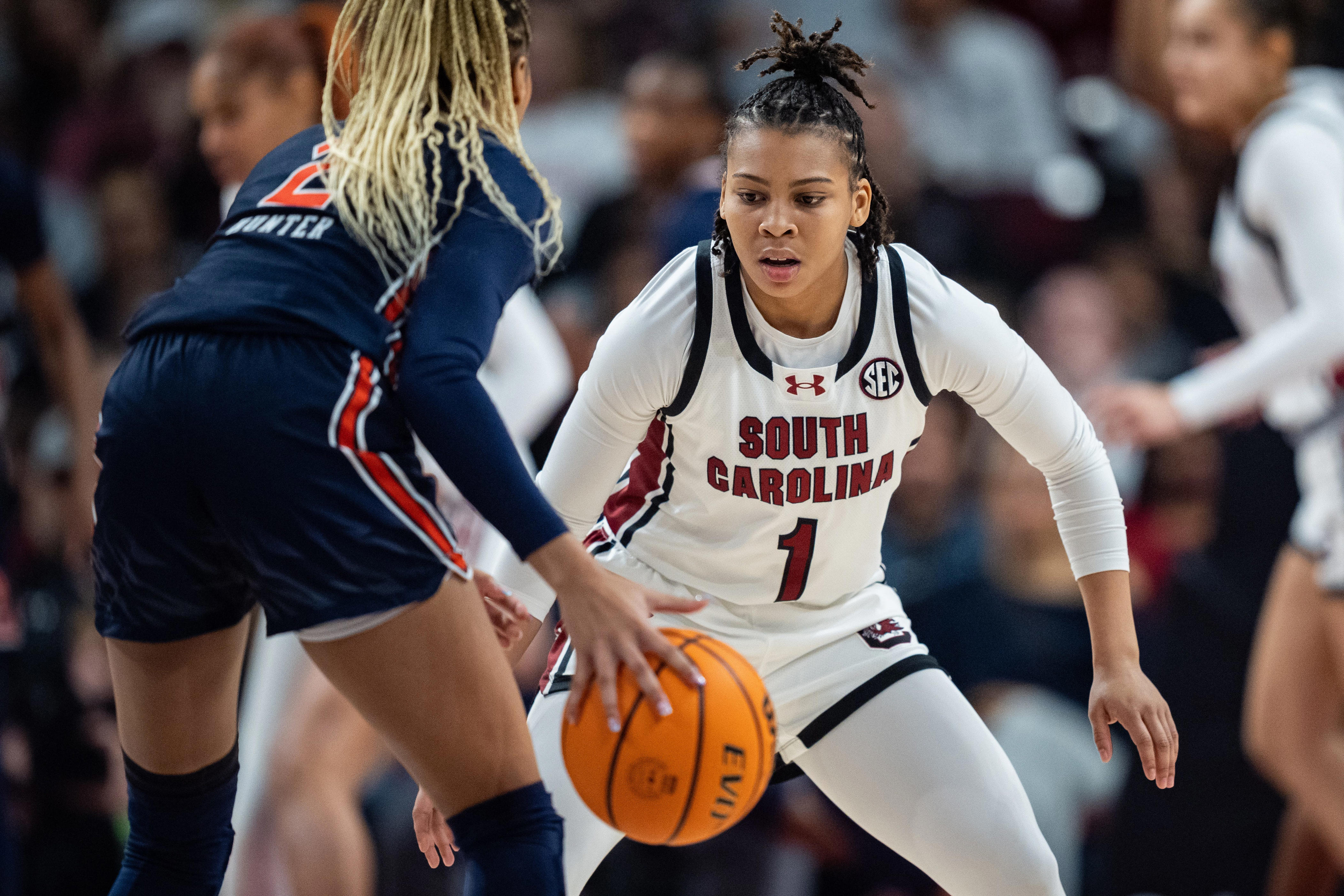 Dawn Staley ends South Carolina guard Maddy McDaniel's suspension after 3 games