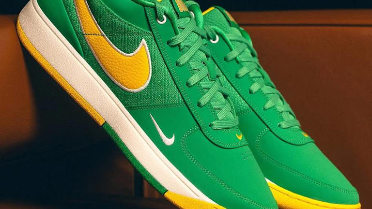 Devin Booker's Nike Sneakers Get Oregon Ducks Colorways