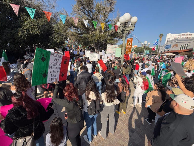 Massive protest against Trump deportations held in Los Angeles
