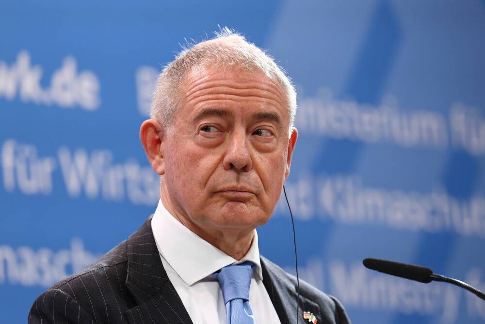 Adolfo Urso: UE musi uniknąć niszczycielskiej wojny handlowej z USA