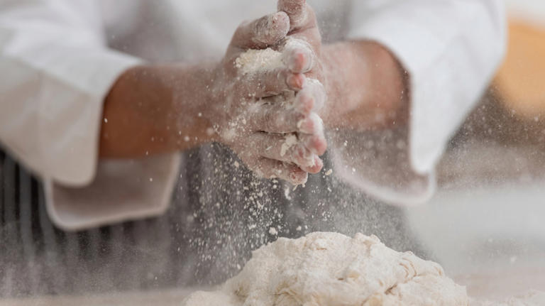 How To Easily Remove Sticky Dough From Your Fingers