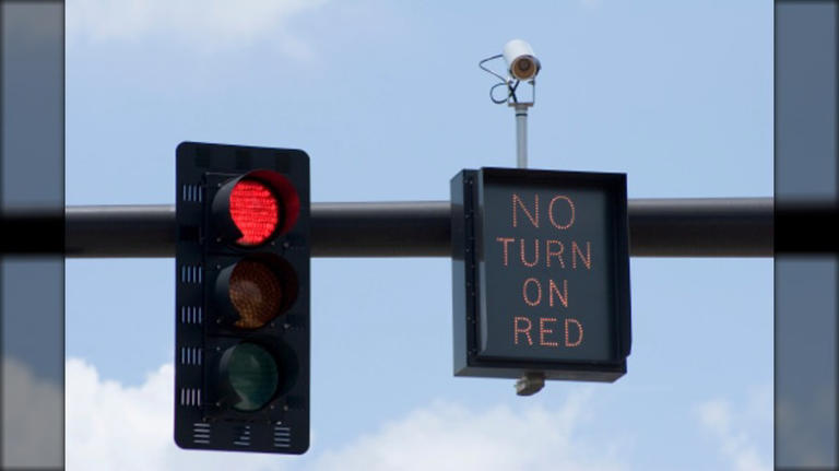 Does A Red Light Camera Flash Mean You'll Get A Ticket? Here's What You ...