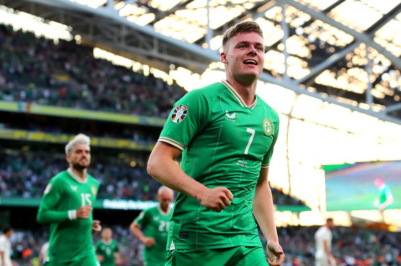 Eamon Dunphy gives his verdict on Evan Ferguson’s ‘turning point’ move ...