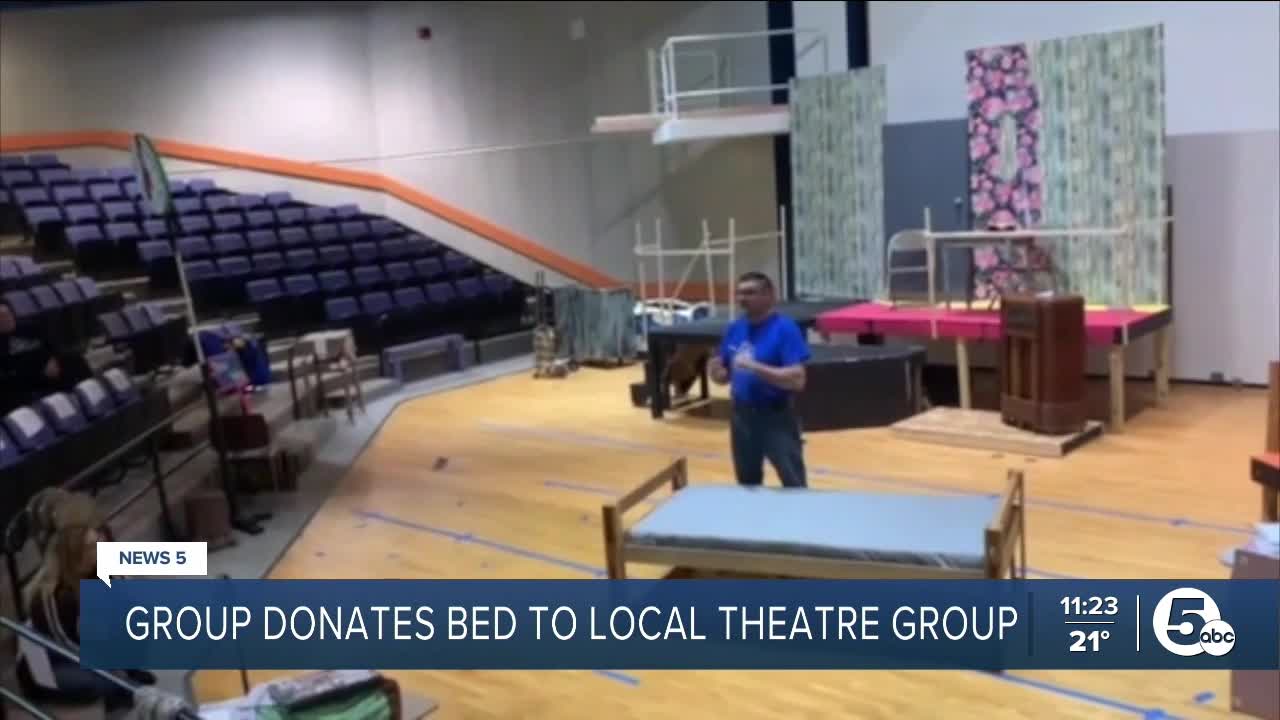 Nonprofit donates bed to local theatre group