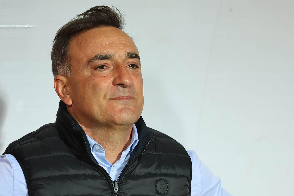 Carvalhal e a procura por Bruma: «Há interessados no Brasil e em Portugal»