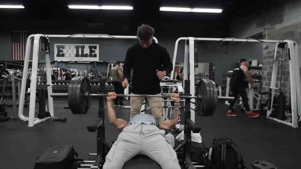 MAXING OUT W/ DAVID LAID | WHO CAN BENCH PRESS MORE??