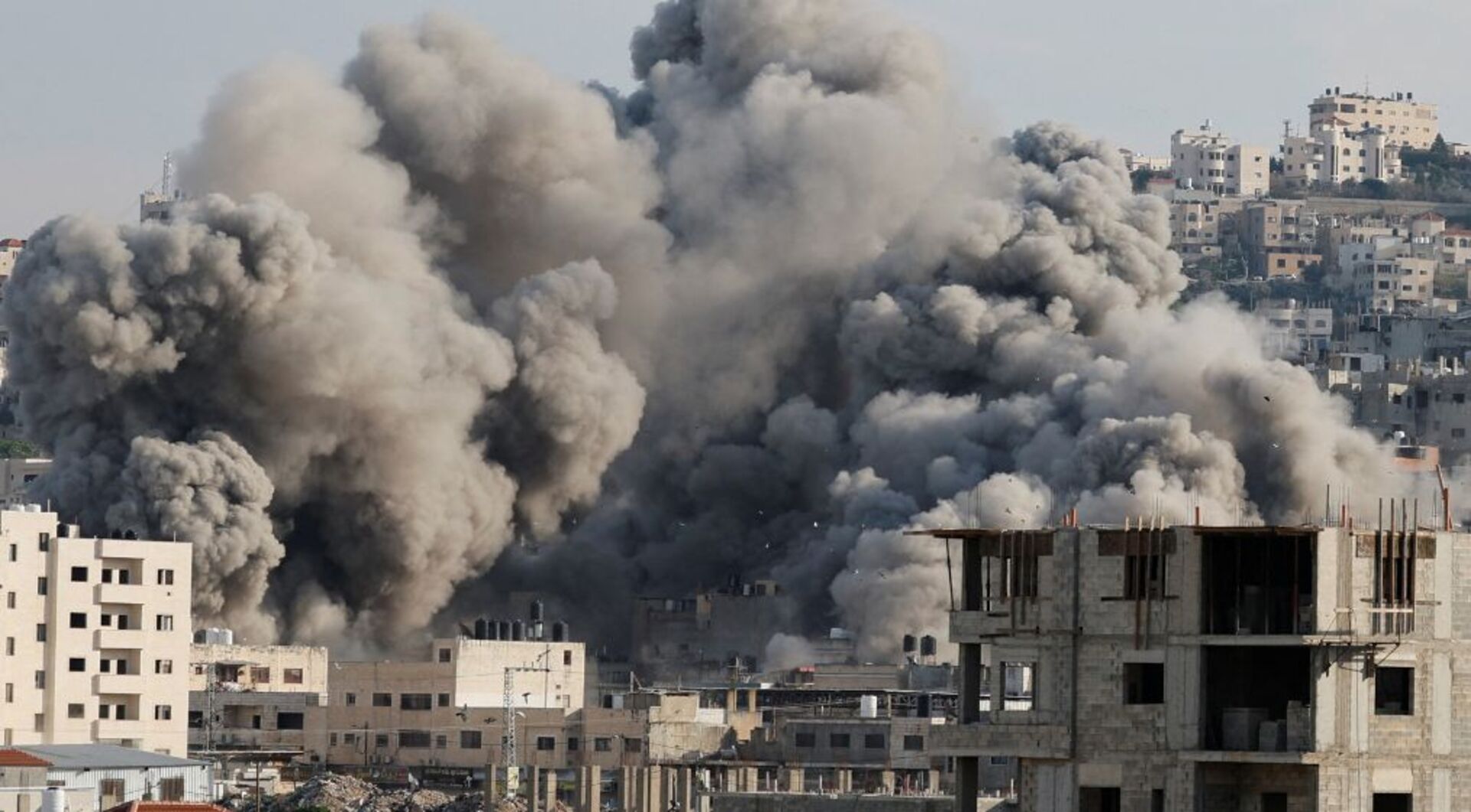 Israeli military operation in Jenin: Palestinian homes attacked with ...