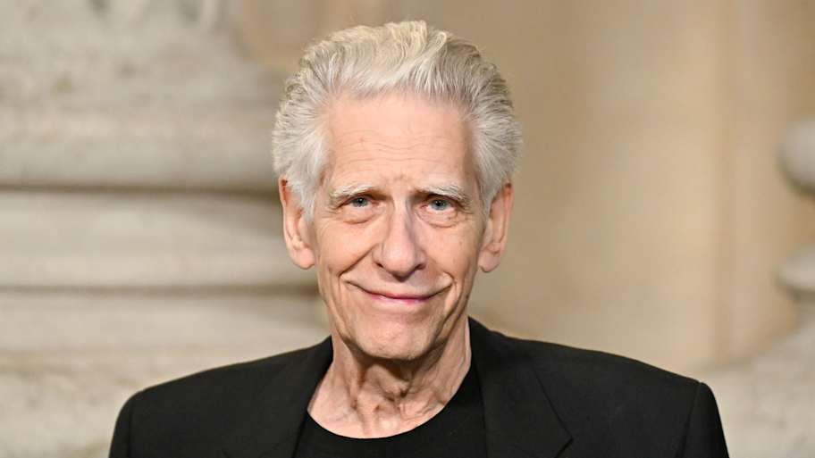 A Star Trek: Discovery actor returns to the director's chair with a ...