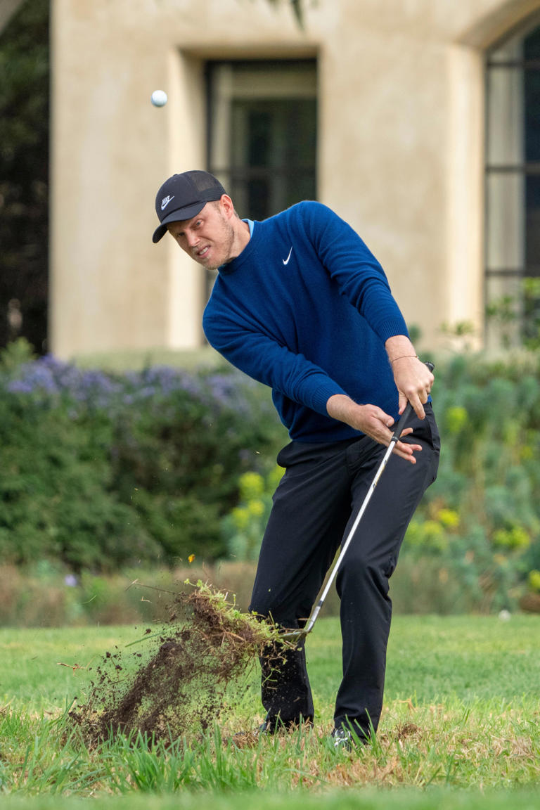 Insane Cam Davis recovery shot helped earn him nearly $100K at AT&T ...