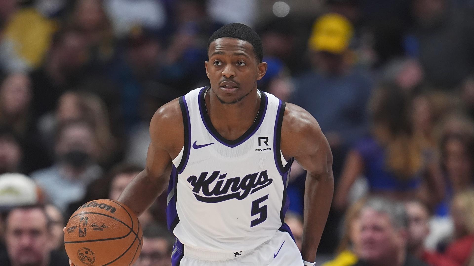 FILE: De’Aaron Fox to join Victor Wembanyama in San Antonio as part of ...