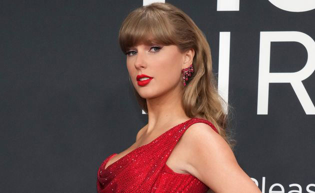 Fans Think This Part Of Taylor Swift's Grammys Look Was A Subtle Nod To ... Fans Think This Part Of Taylor Swift's Grammys Look Was A Subtle Nod To ...