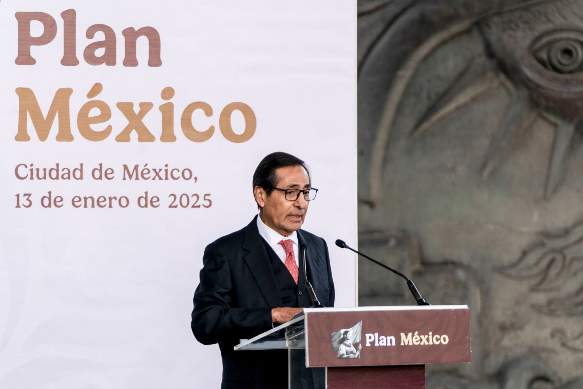 Mexico Finance Chief to Talk to Investors After Trump Tariffs