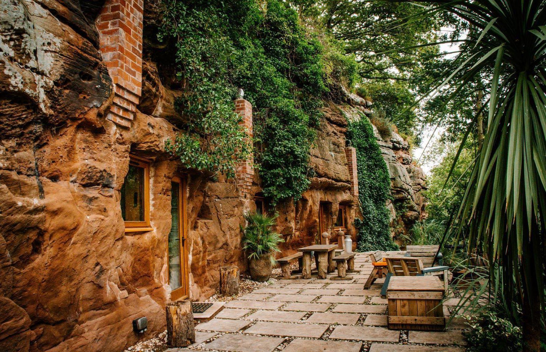 10 incredible cave homes around the world