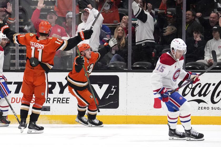 Alex Killorn scores late as Ducks rally from two-goal deficit to beat ...