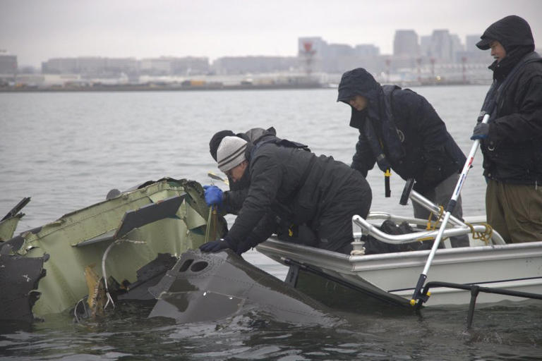 NTSB shares photos of debris, helicopter black box after deadly plane ... NTSB shares photos of debris, helicopter black box after deadly plane ...