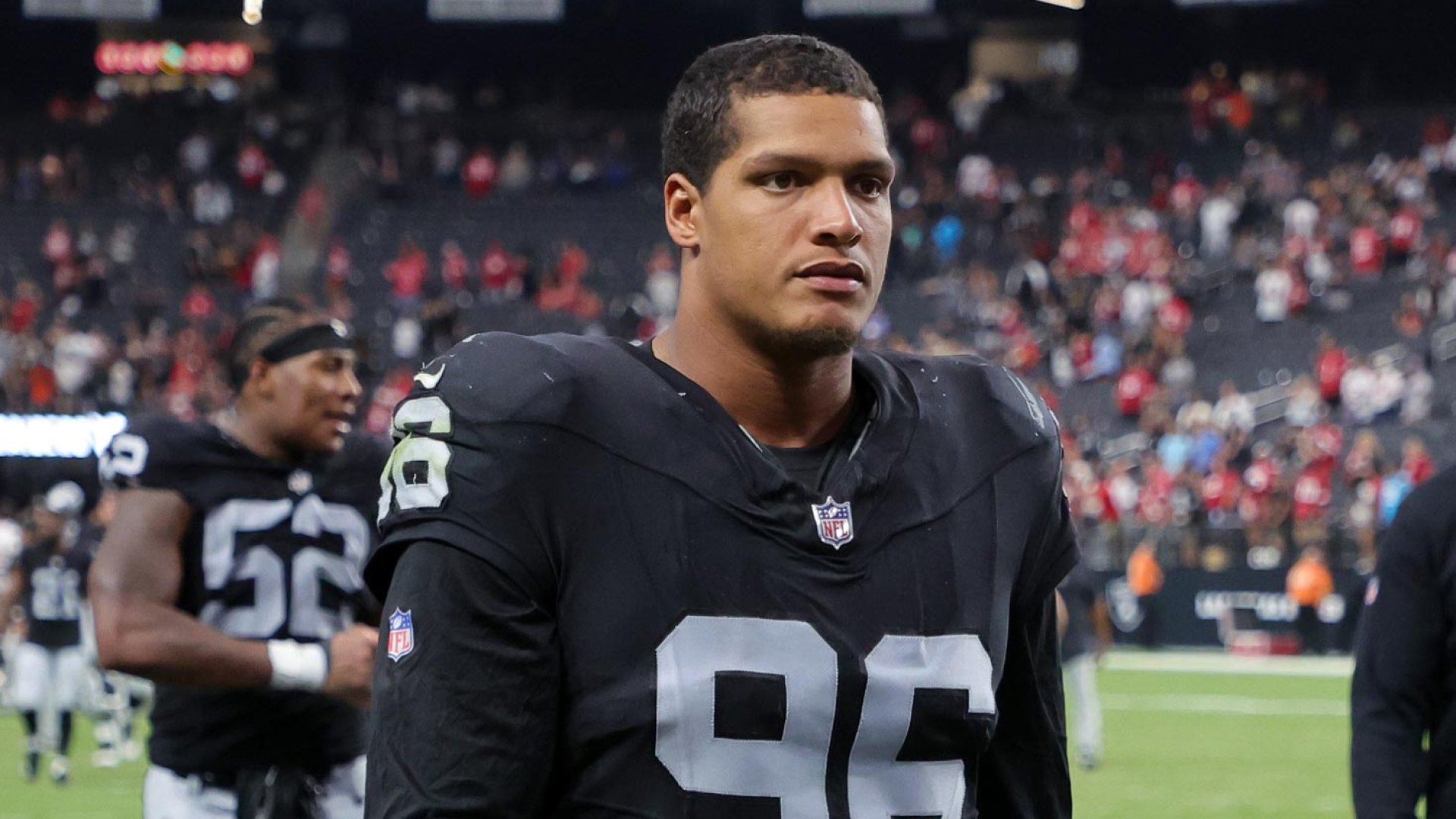 Isaac Rochell Announces Retirement from NFL After 7 Seasons