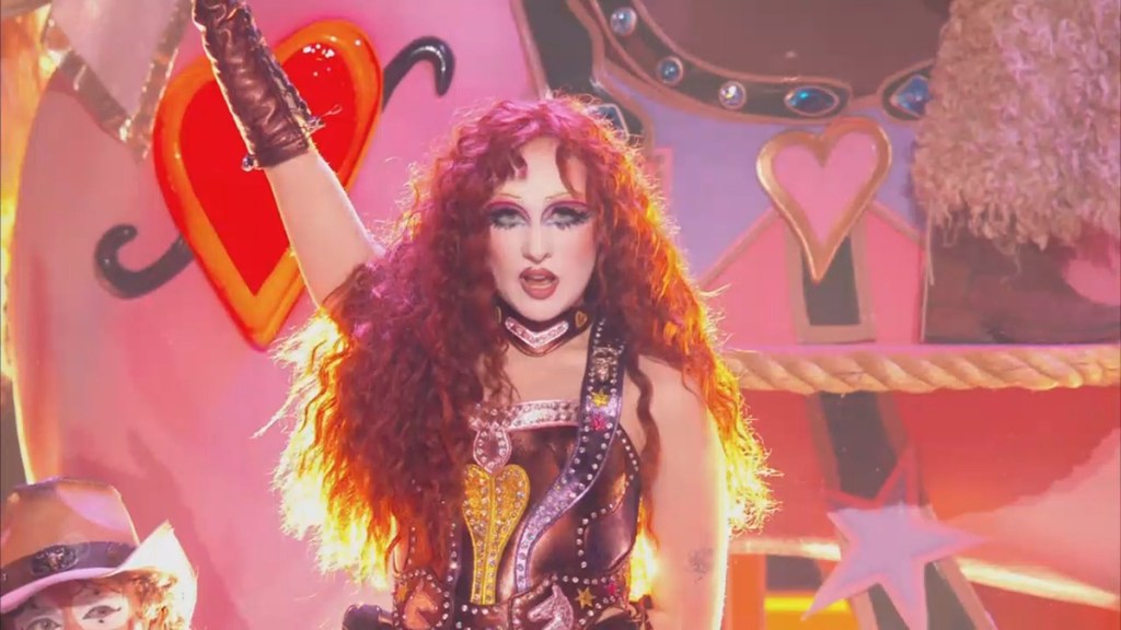 Chappell Roan Electrifies Grammys With ‘Pink Pony Club,' Rodeo Clowns ...