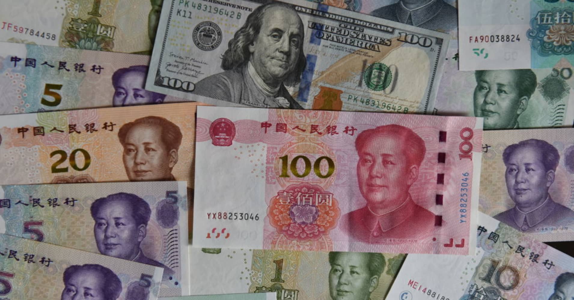 Asian currencies weaken as Trump tariffs strengthen the greenback ...