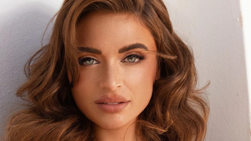 Miss South Africa Mia le Roux launches education initiative for the ...