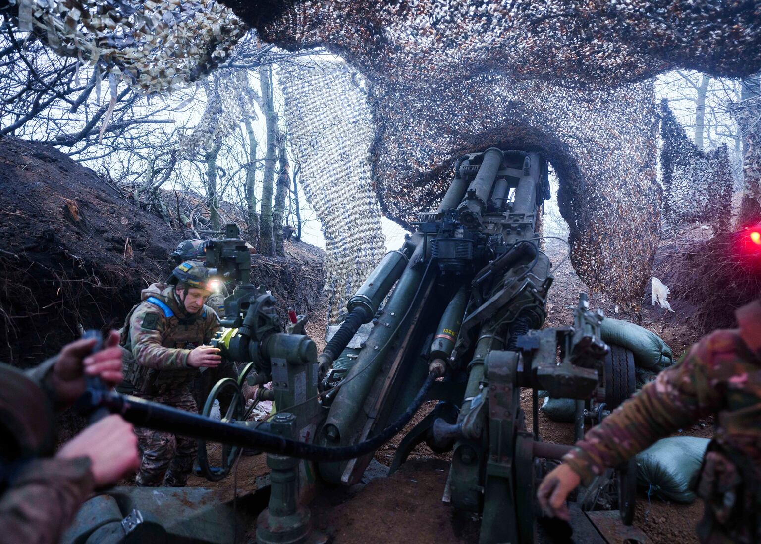 Ukrainian troops lose ground with fewer fighters and exposed supply lines