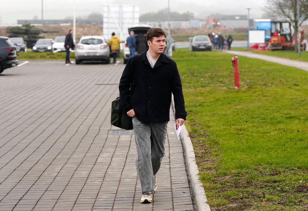 Christian de Dinamarca entra en el Ejército: así serán sus primeros ...