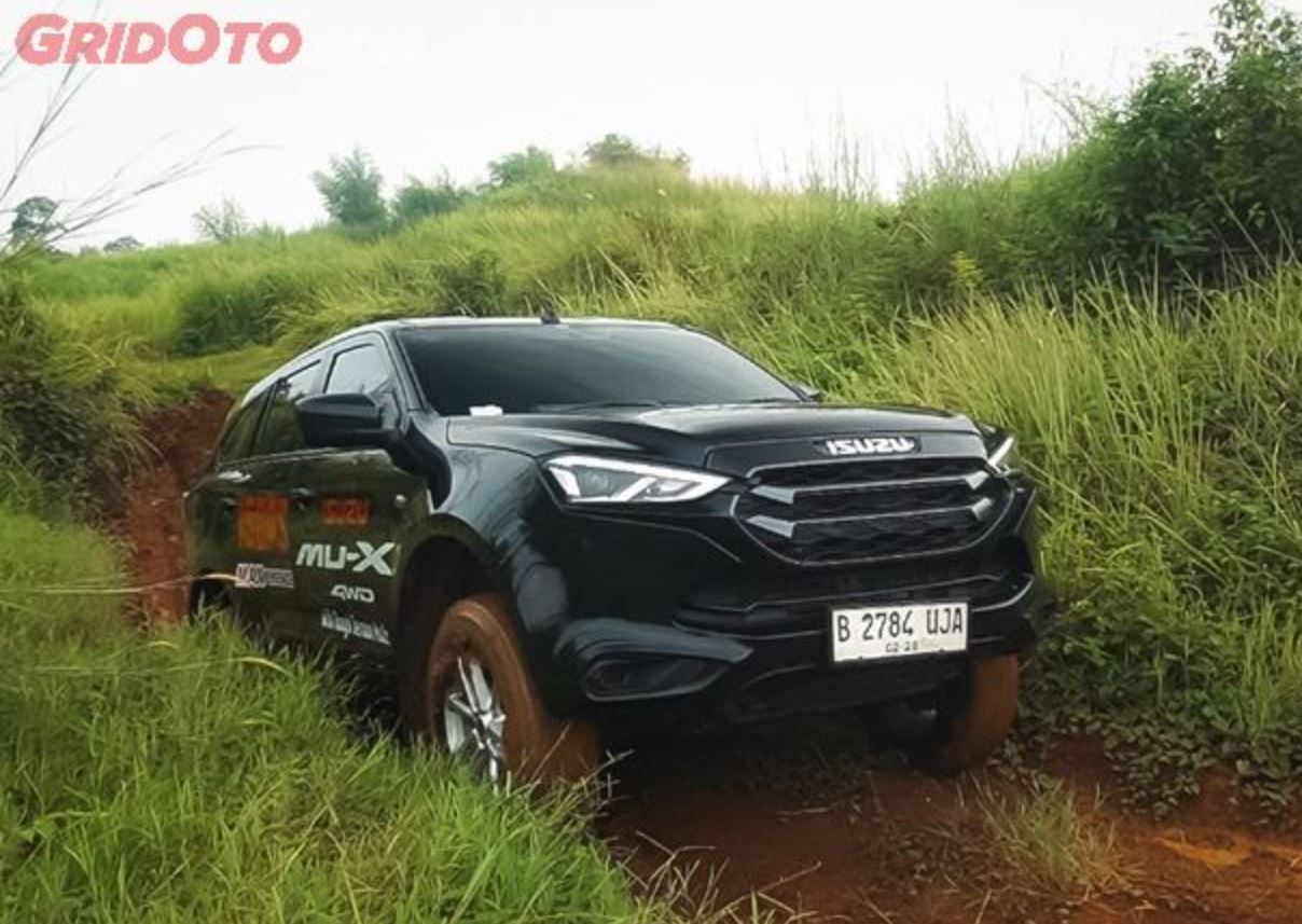Cocok Dipakai di Medan Berat, Segini Harga Isuzu Mu-X Februari 2025