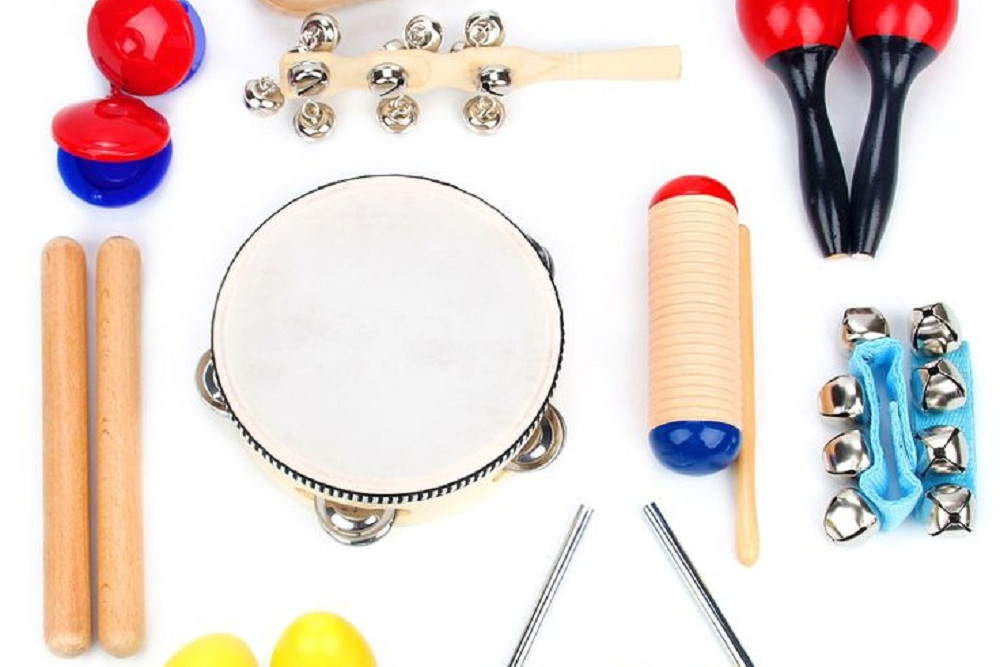 21 Contoh Alat Musik Ritmis dan Cara Memainkannya