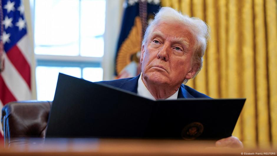 O que os decretos de Trump significam para os imigrantes