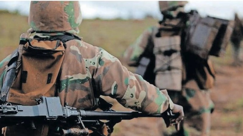 Military honour for fallen soldiers on DRC peace-keeping mission