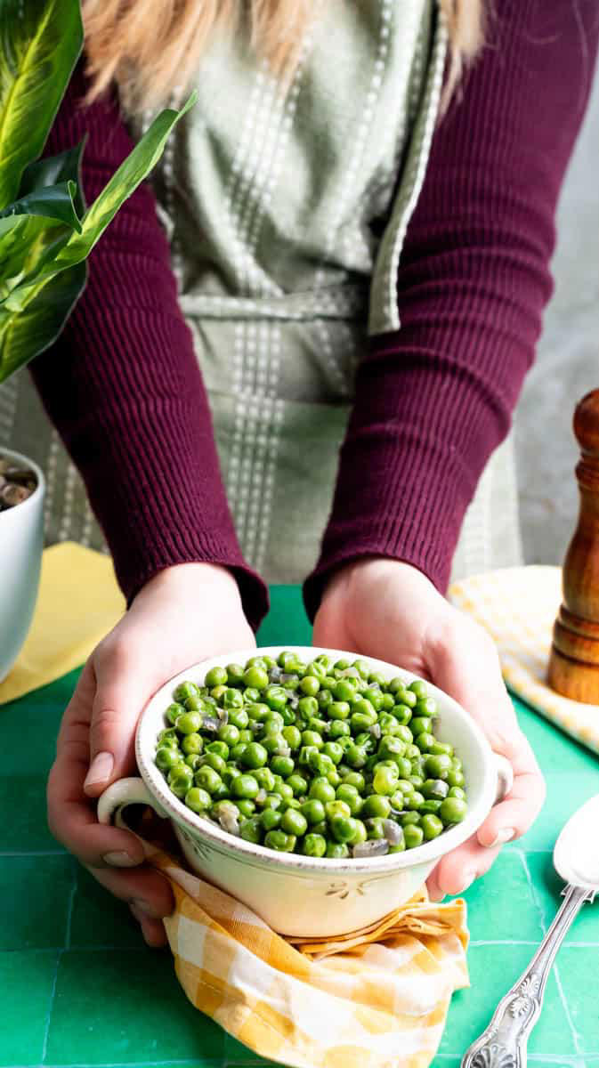 Quick and Simple Sautéed Italian Peas and Onions