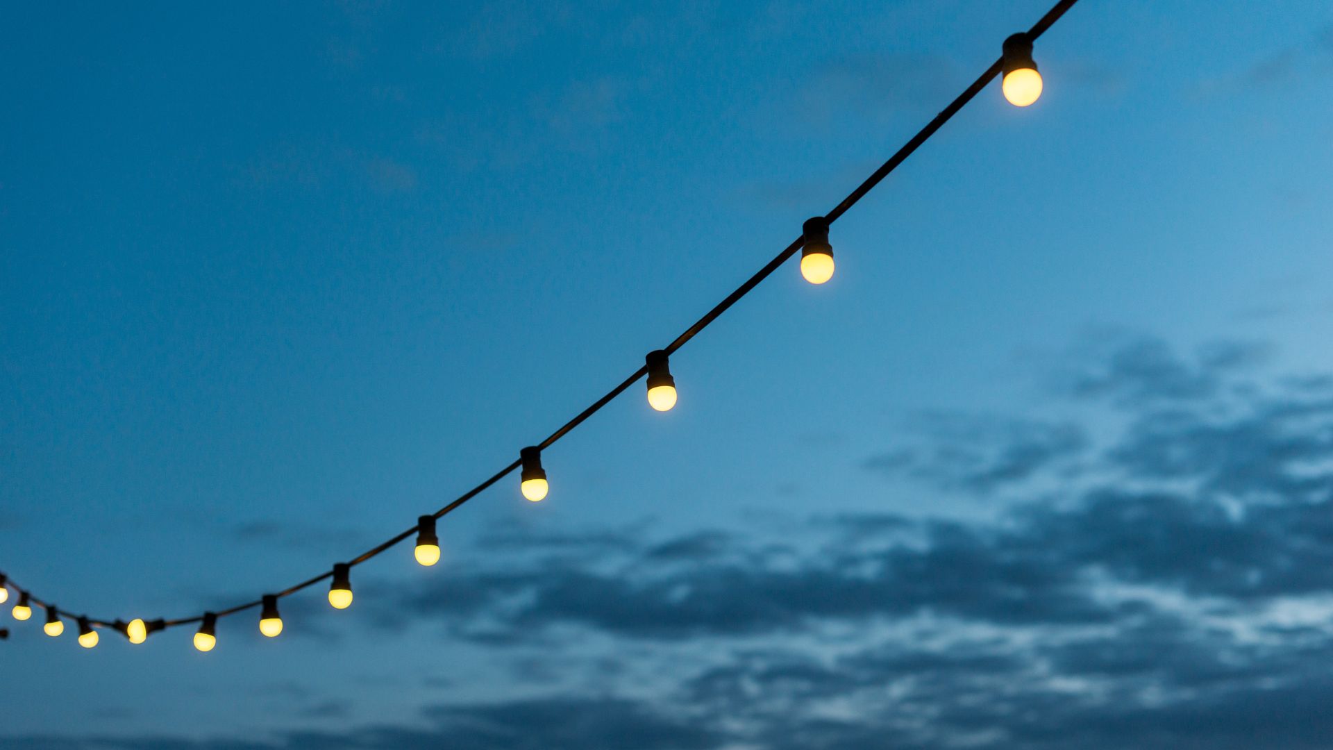 Outdoor LED lighting vs solar lights: 5 of your commonly-asked ...