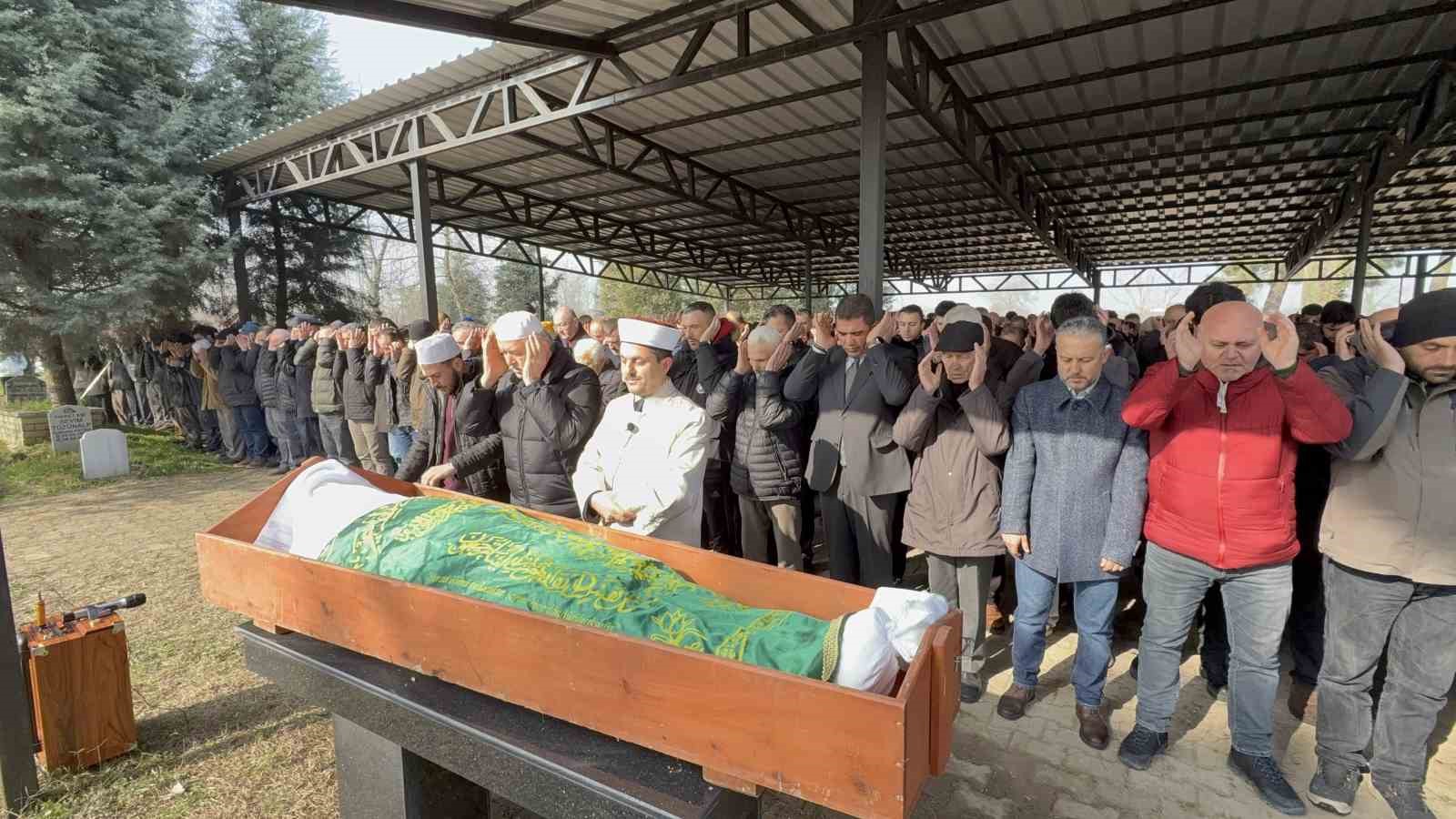 Kentin sevilen doktoru kalbine yenildi