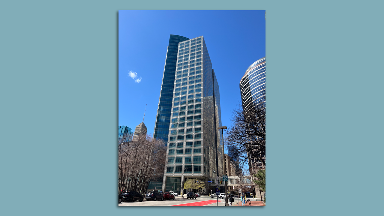 Why a downtown Minneapolis office tower sold at a 97% discount