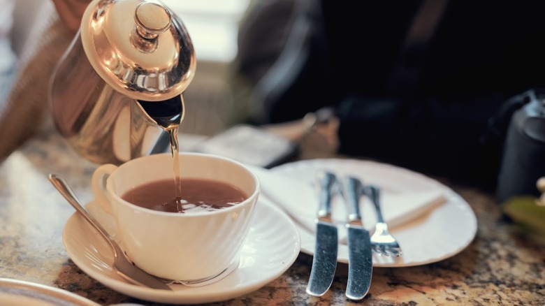English Vs. Irish Breakfast Tea: Is There A Difference?