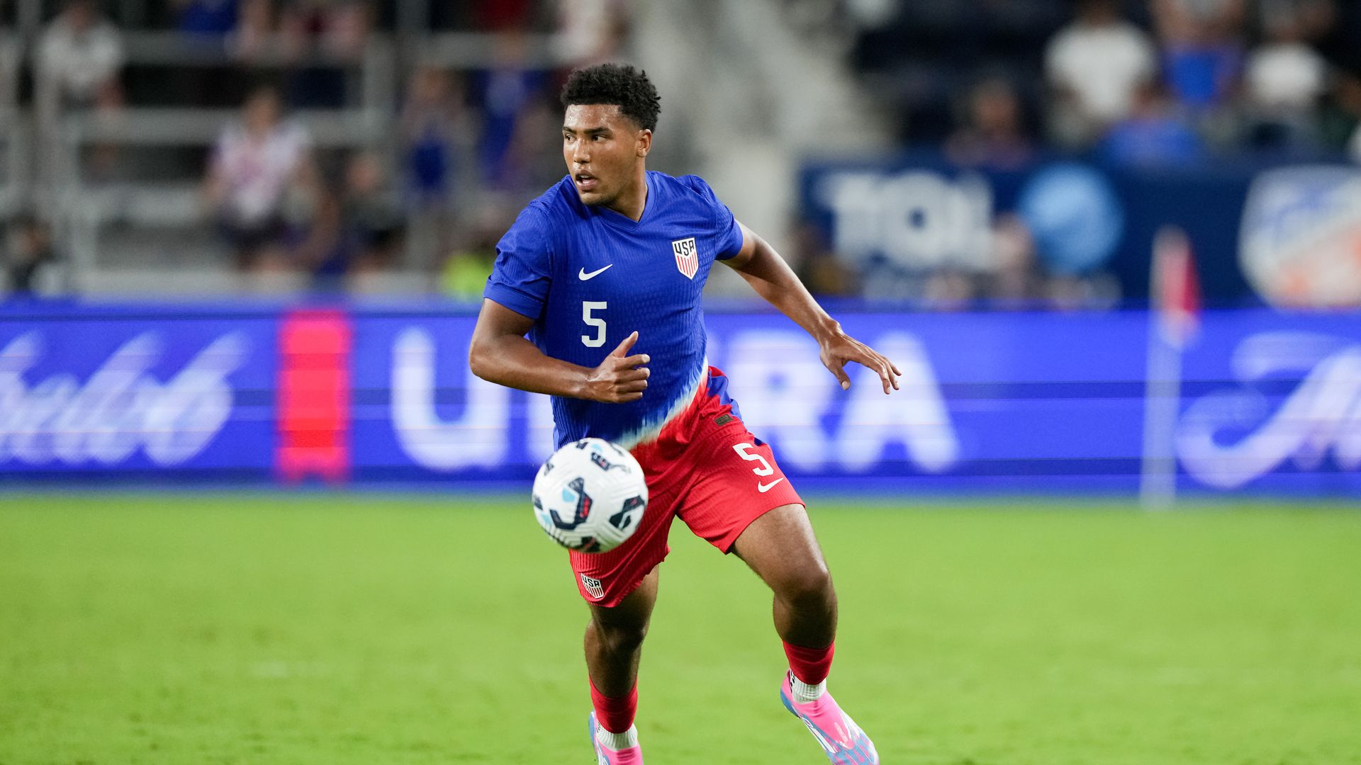 Official: Watford sign Caleb Wiley on loan from Chelsea