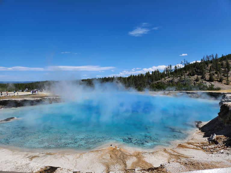 4 Day Yellowstone Itinerary for First-Timers