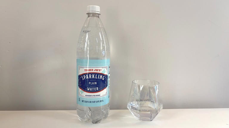 Every Trader Joe's Sparkling Water, Ranked From Worst To Best