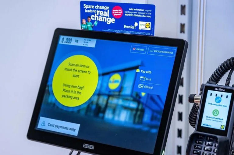 Lidl makes major change to checkouts set to raise £5,000,000 from customers