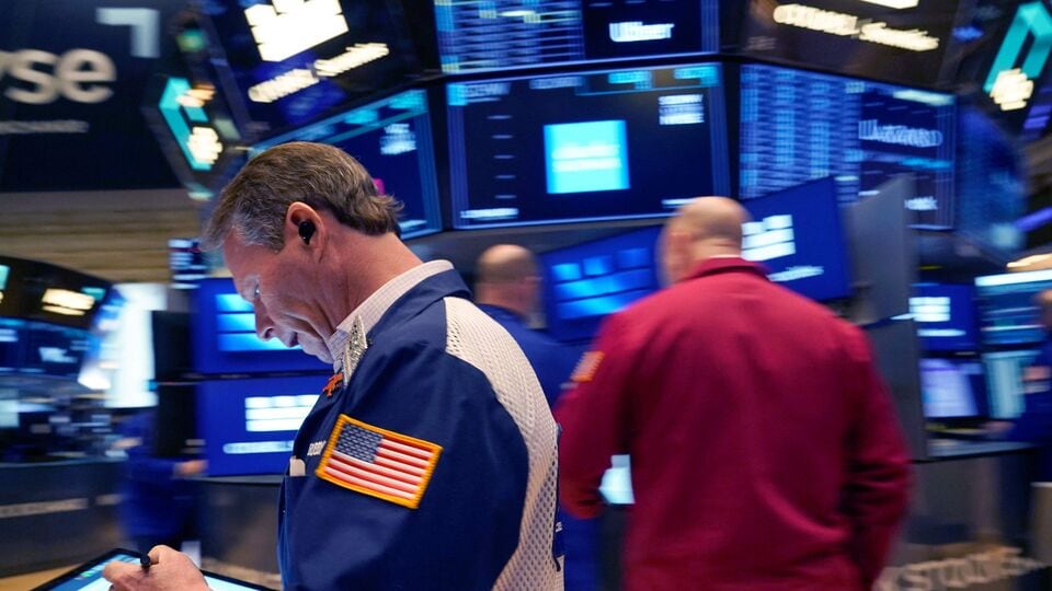 Wall Street today: Dow Jones, S&P 500, Nasdaq dip on worries over full ...