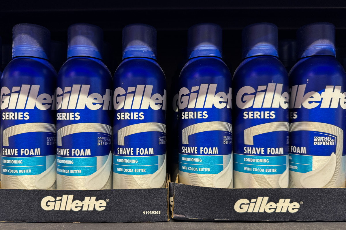 8 Surprising Things You Can Clean With Shaving Cream