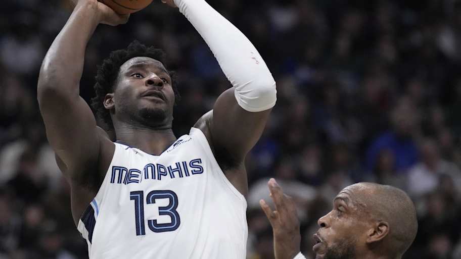 Former Spartan Goes Nuclear in Big Memphis Grizzlies Win