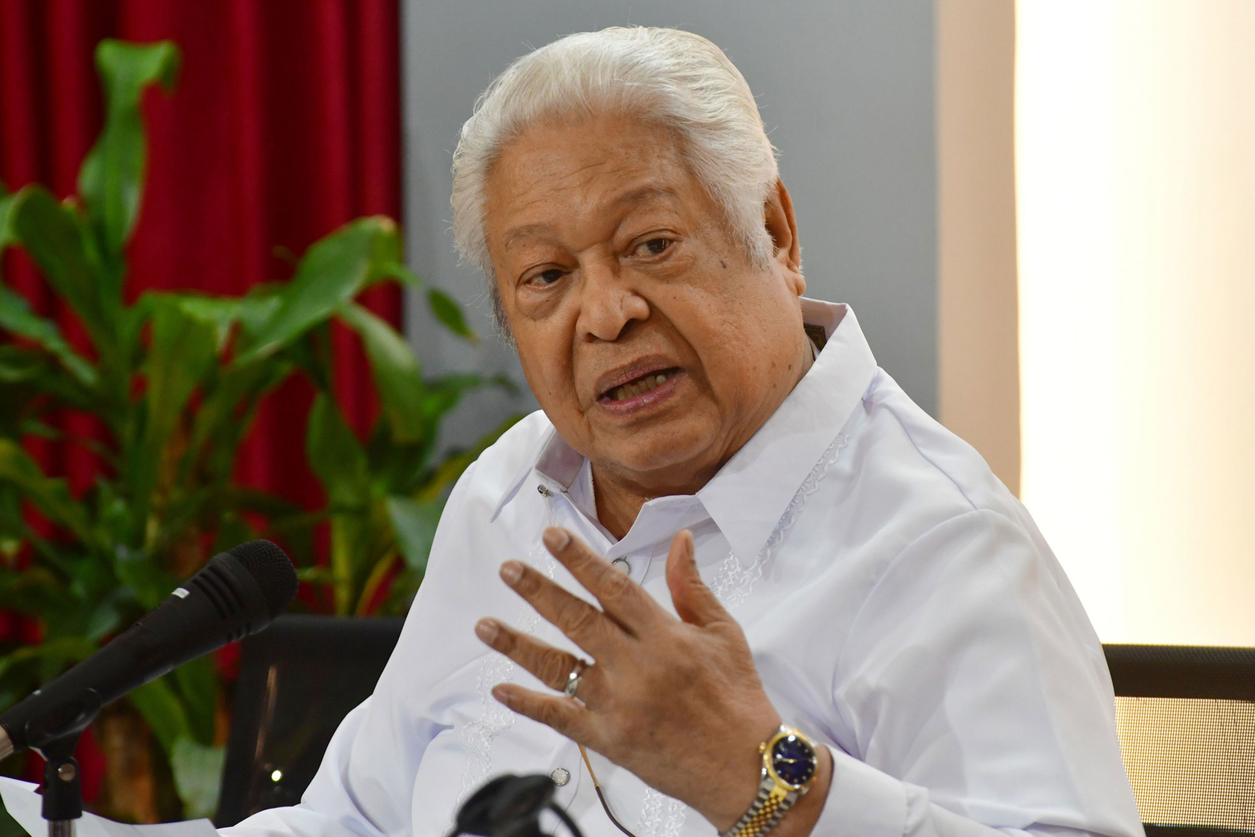 House adopts resolution condoling with Lagman family