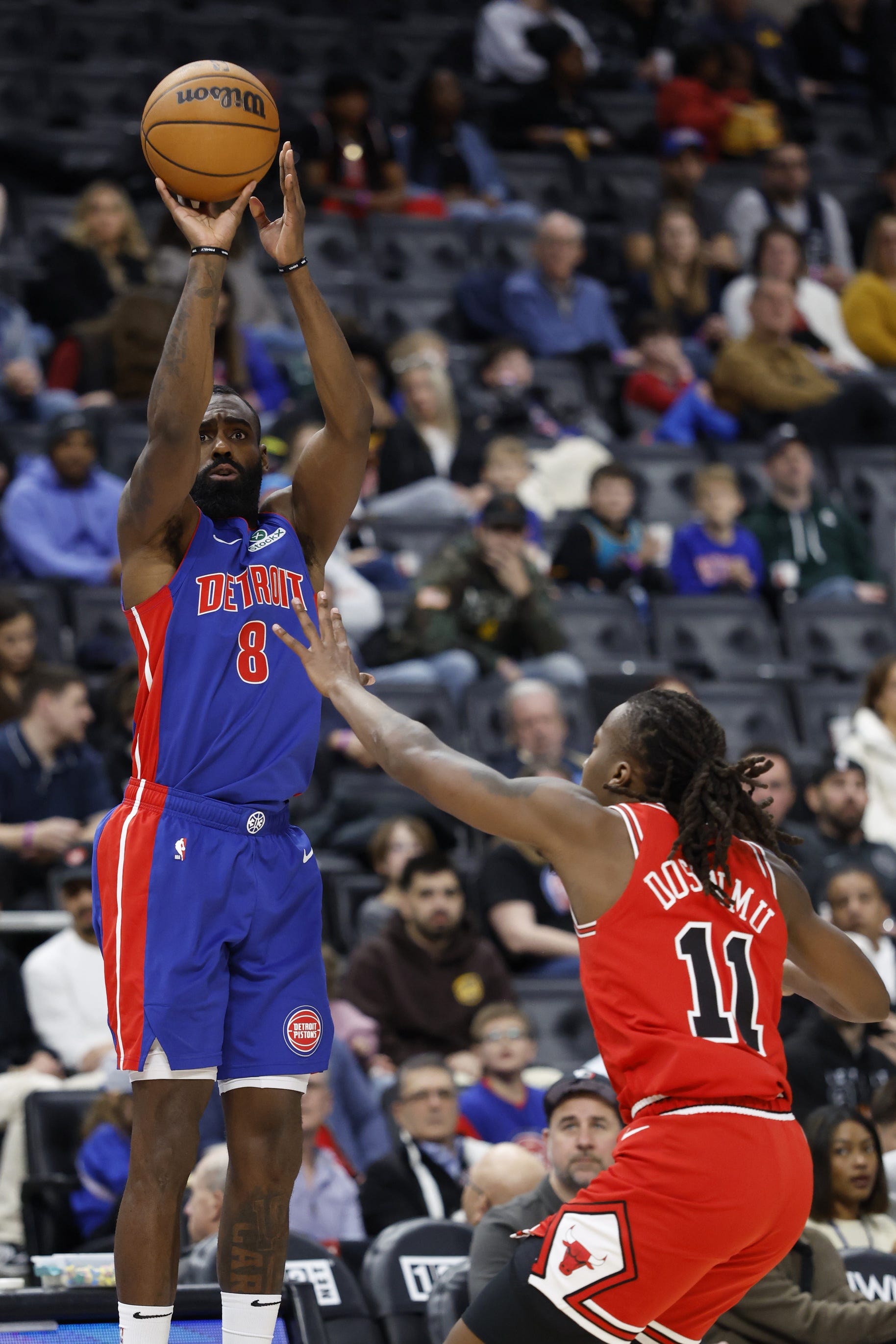 LOOK: Ron Holland runs into Billy Donovan and other pictures of the day ...