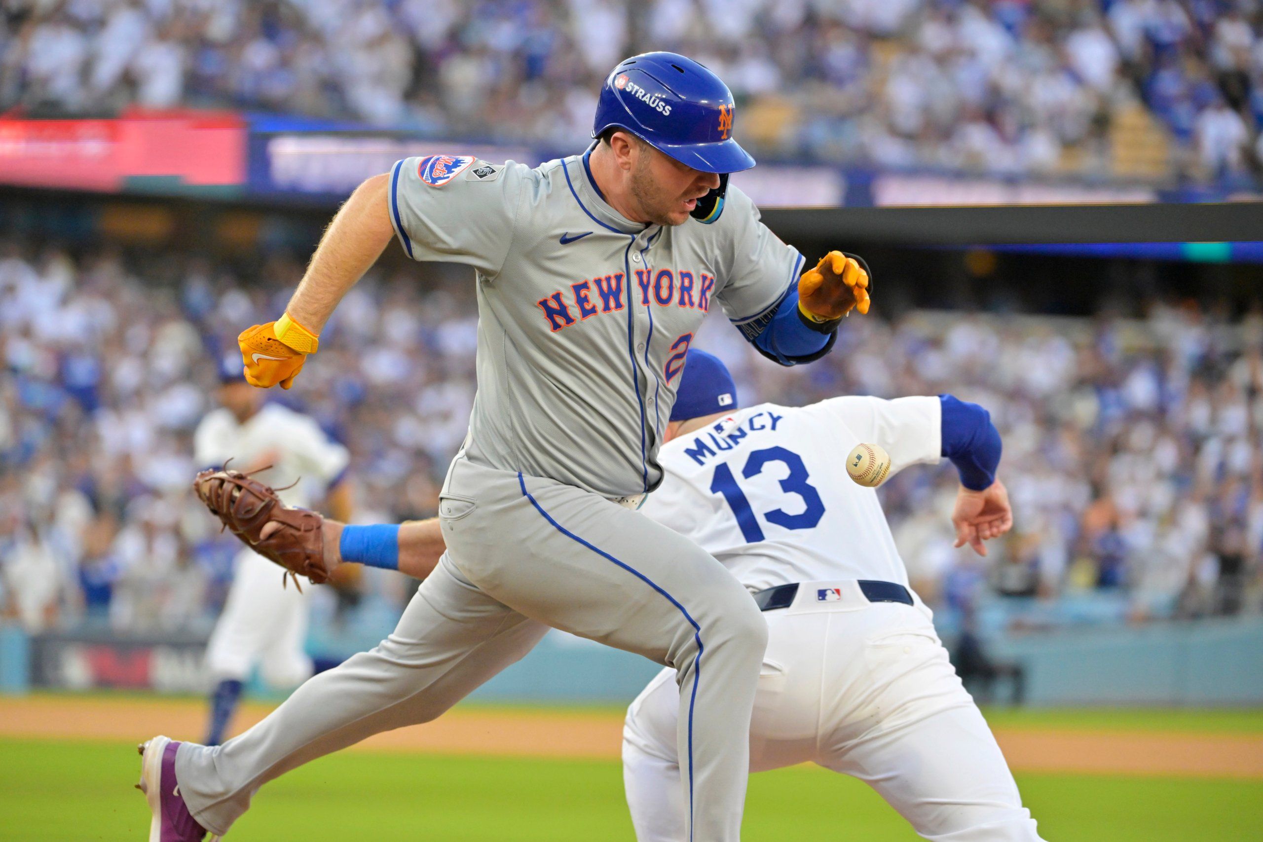 MLB rumors reveal likely landing spots for Pete Alonso, Alex Bregman ...