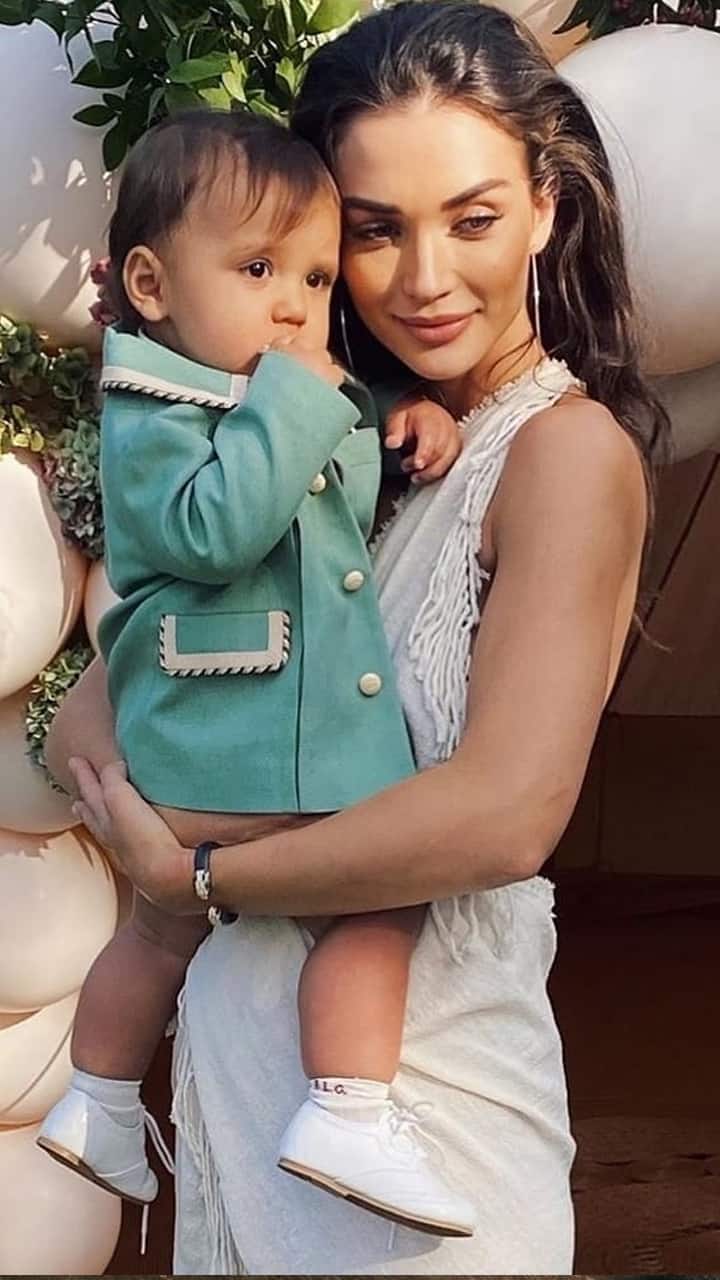 Amy Jackson to Neena Gupta: 6 unmarried celebrity moms of Bollywood