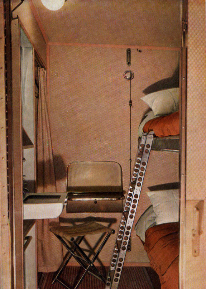 32 Rare Historical Photos That Show Why Flying On The Hindenburg ...