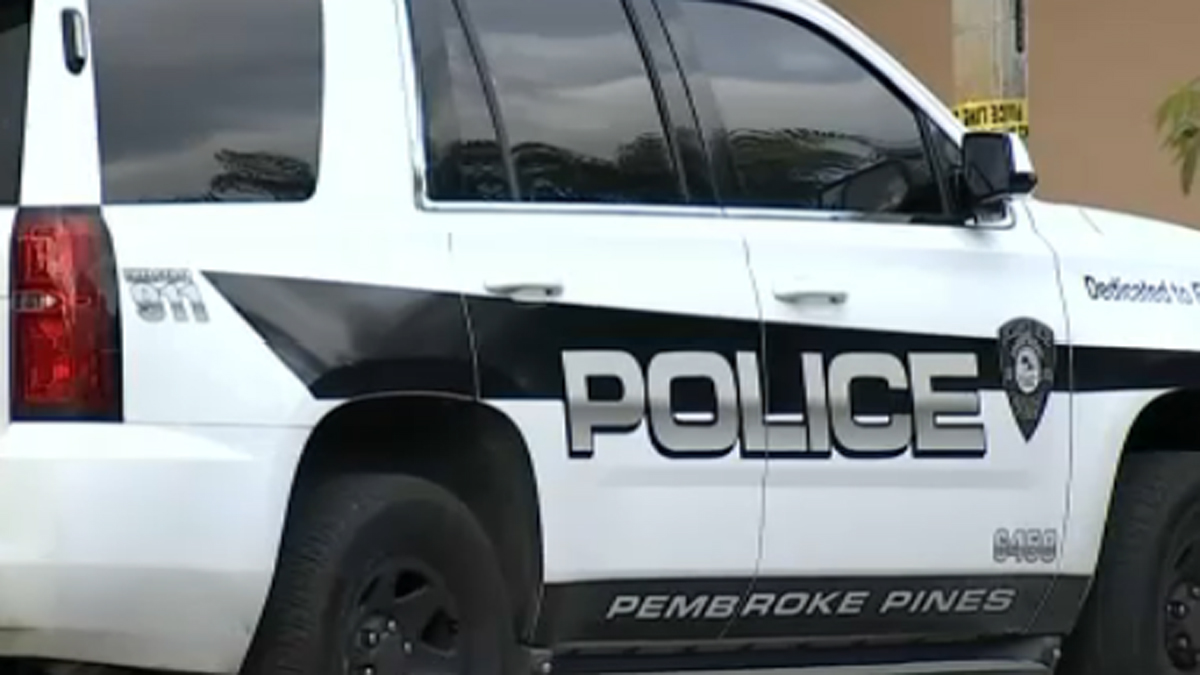 1 hospitalized after helicopter crashes at North Perry Airport in ...